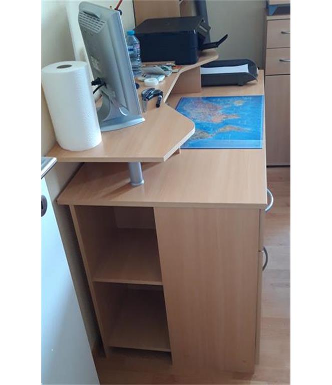 Te Koop: Groot Computermeubel/Bureau Kopen | Computermeubels