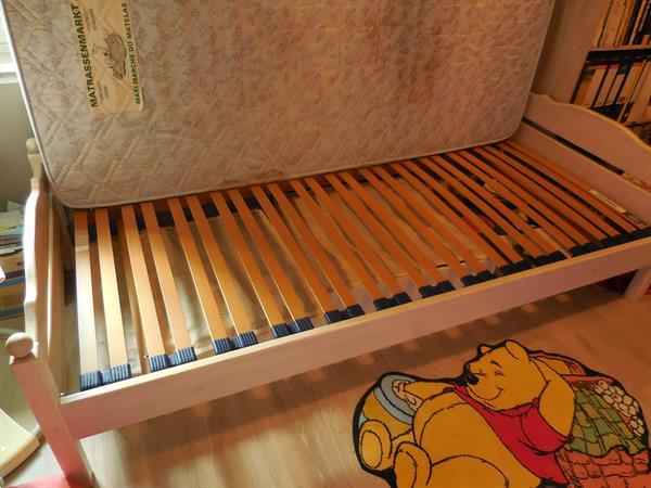 Grenen Bed met Lattenbodem Kopen | Bedden