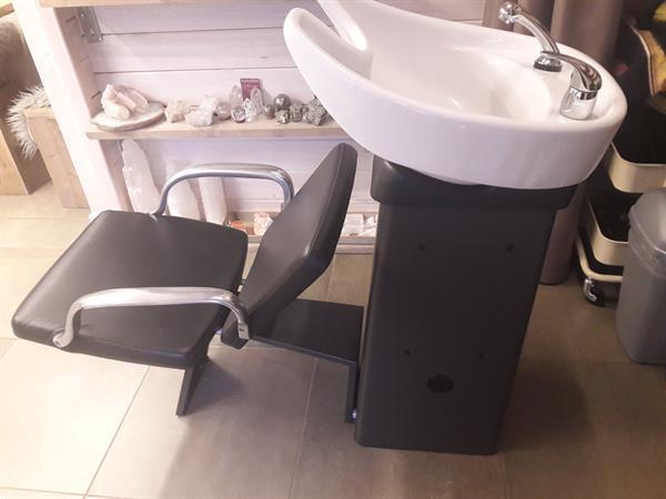 Kappers Wastafel + 2 Bijbehorende Stoelen. Kopen | Overige Beauty en ...